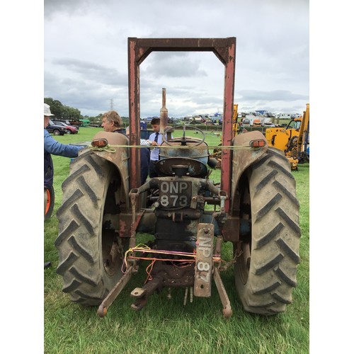 Fordson Major diesel tractor. Runs and drives. Roll bar. Reg ONP 873. V5