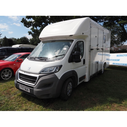 Peugeot Boxer with purpose made horse lorry with living. Showing 91000 ...