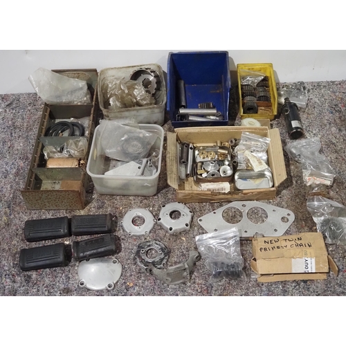 Vincent covers, dynamo clamps, HRD footrest rubbers, new primary chain ...