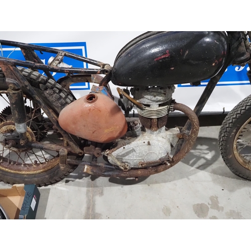 BSA C15 trials bike project. 1964. 250cc Frame No. C15 45842 Engine No. C15 11910 Reg. EGF 218B. V5
