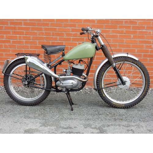 BSA Bantam motorcycle. 1964. 175cc Frame No. BD2-77296 Engine No. D14B ...
