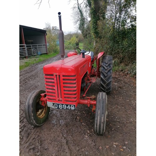 International B275 diesel tractor. 1964. Engine completely overhauled ...