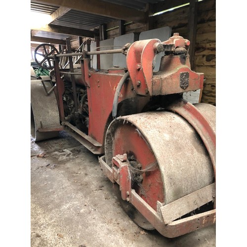 Fordson Standard Aveling Barford road roller c. 1940's. Good working ...