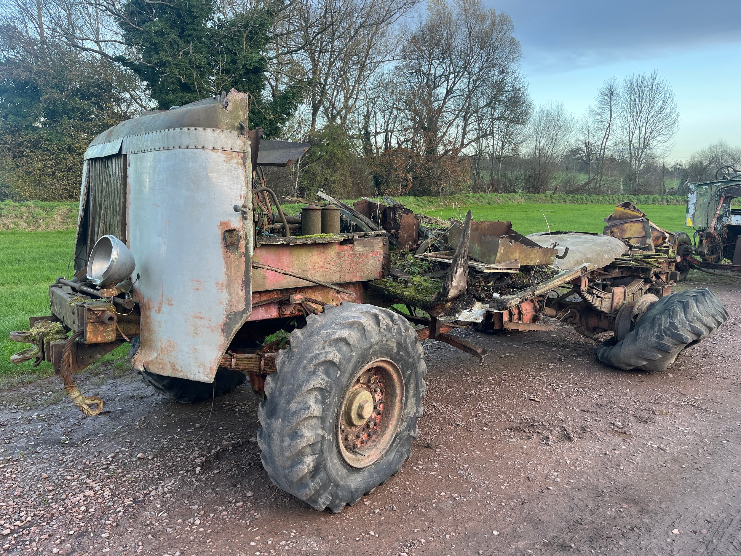 FWD Auto Co. 4wd lorry. 1940'2. Restoration or spares. No docs