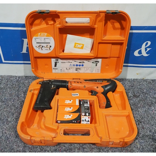 Spitfire P370 nail gun