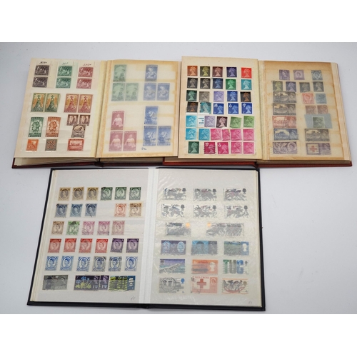 Stamp albums and contents of various stamps to include New Zealand ...