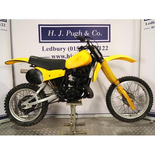 Yamaha YZ465 motocross bike. 1980 Frame No. 3R5-003033 Engine No. 3R5 ...