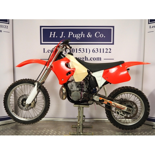 Honda CR250 motocross bike. 1994 Frame No. JH2ME0307RM600123 Engine No ...