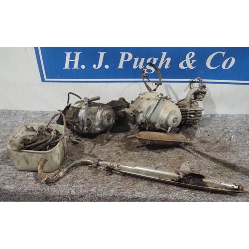 Honda monkey bike engine parts, both engines are free