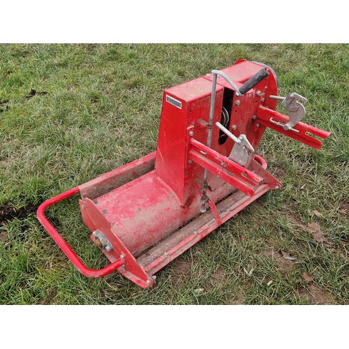 Countax powered sweeper, collector and scarifier attachment
