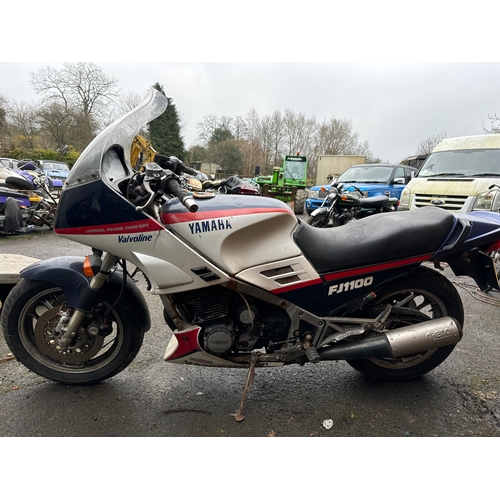 Yamaha FJ1100 motorcycle project. Been dry stored for many years. Reg ...