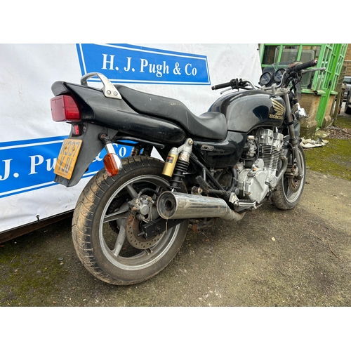 Honda CB750-F2N motorcycle project. 1993. 748cc Reg K337 VJU. V5. No keys