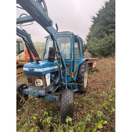Ford 4610 tractor. C/w loader, runs and drives. Showing 3161 hours
