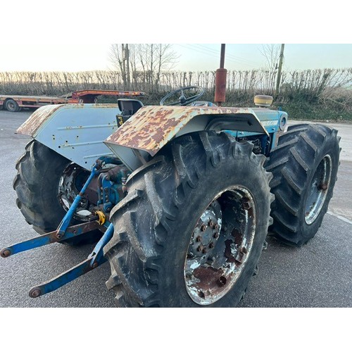 County 944 tractor. Runs