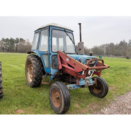 Ford 4600 tractor. 1977. C/w loader Runs and drives. Showing 7159 hours ...