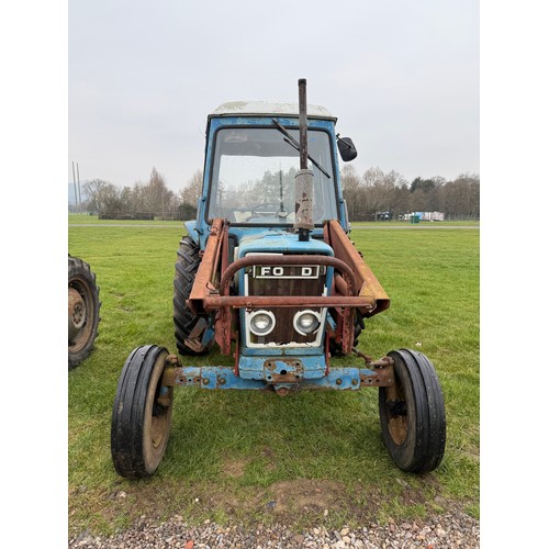 Ford 4600 tractor. 1977. C/w loader Runs and drives. Showing 7159 hours ...