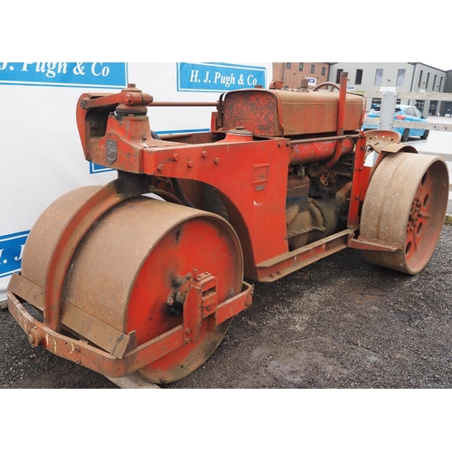 Fordson Standard Aveling Barford road roller c. 1940's.