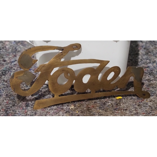 Foden lorry badge