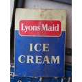 Tin sign - Lyons Maid