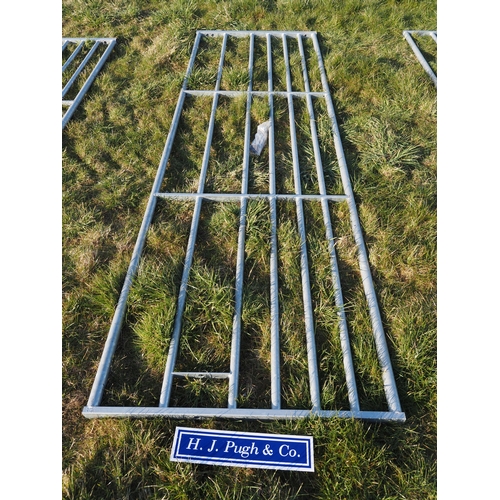 Bateman 10ft gate 7 bar