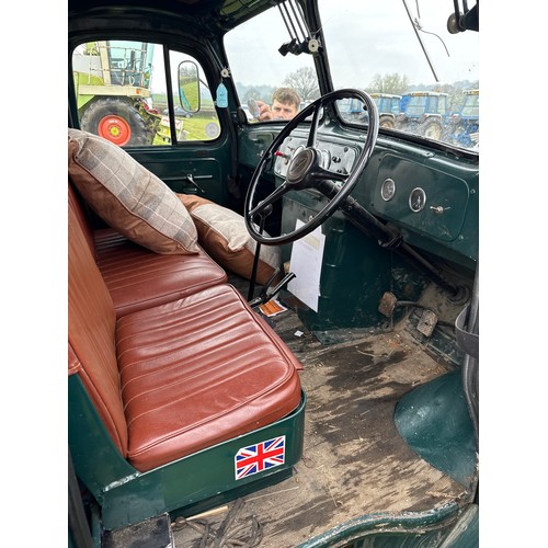 Austin Loadstar flatbed diesel lorry. 1957. 5 speed Synchro gearbox ...