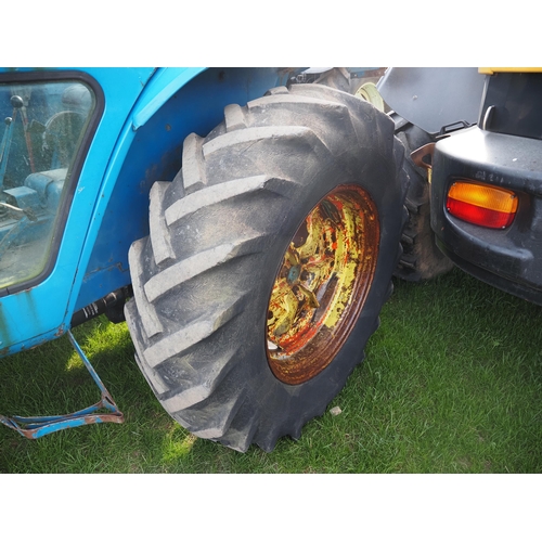 Ford 4600 tractor with loader and power steering. Reg. TLG 651R. Key in ...