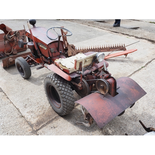 Allis Chalmers Garden Mark Squire garden tractor. Runs and drives. C/w ...