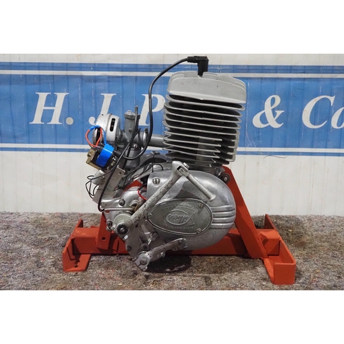 Villiers 250cc 32A complete engine. Fitted with Greeves square barrel ...