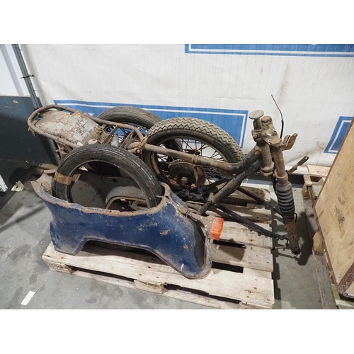 Triumph 5TA motorcycle project and parts