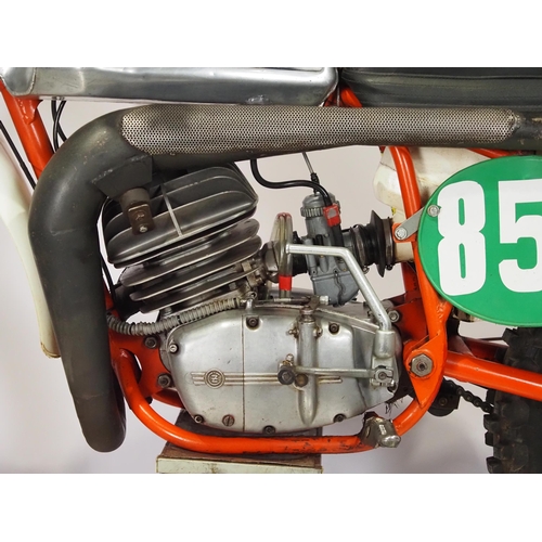CZ motocross bike. 1977. 250cc Frame No. 980-10-01382 Engine No. 980-5 ...