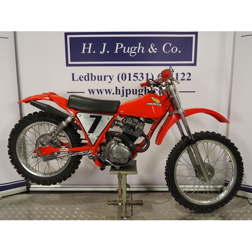 Honda XL125 motorcycle. 1980. 125c Engine turns over with compression ...