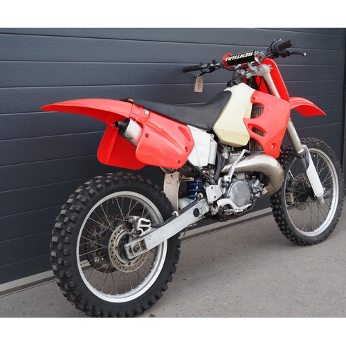 Honda CR250 motocross bike. 1994. 250cc Runs and rides but has been dry ...