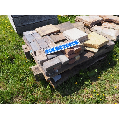 Mixed building materials