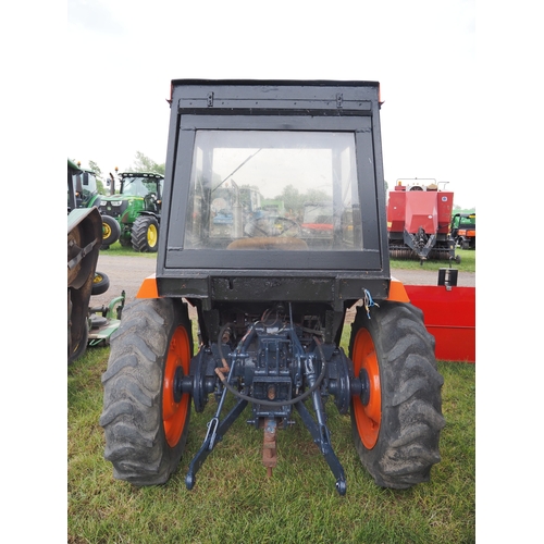 Kubota L275 4wd compact tractor with cab, Starts and runs. Key in office