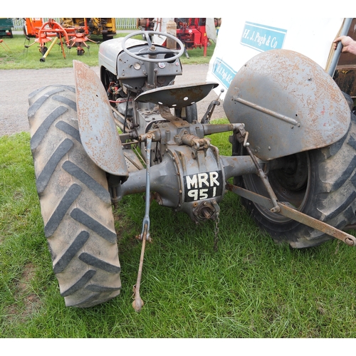 Ferguson T20 petrol TVO tractor, 1951. PTO and hydraulics work but will ...