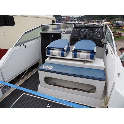 Carver Montego mid cabin boat 20ft with twin axle Indespension trailer ...