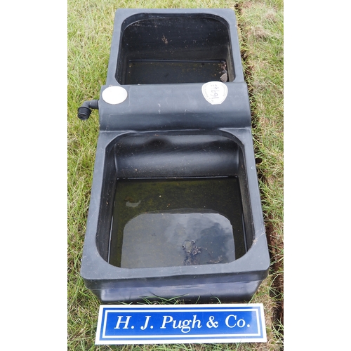 Plastic water trough 4ft