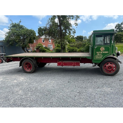 Vintage Guy Condor flat bed lorry. 1936. Fitted with Meadows petrol ...