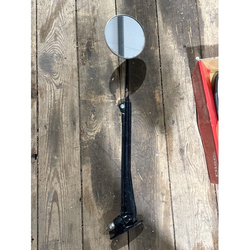 Wingard extending mirror arm and Wingard round mirror