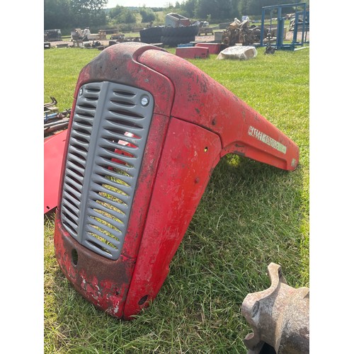 Massey Ferguson 35 bonnet