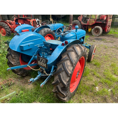 Fordson Dexta tractor, 1960. Road registered. Starts on the button ...