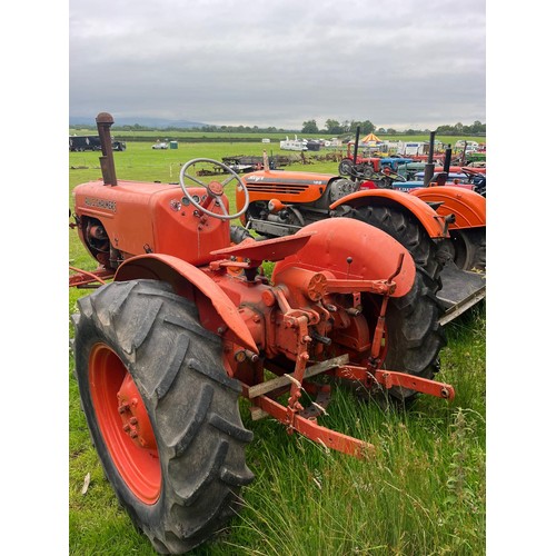 Allis Chalmers D272 tractor. Runs. Proceeds to cancer Charity on Preston