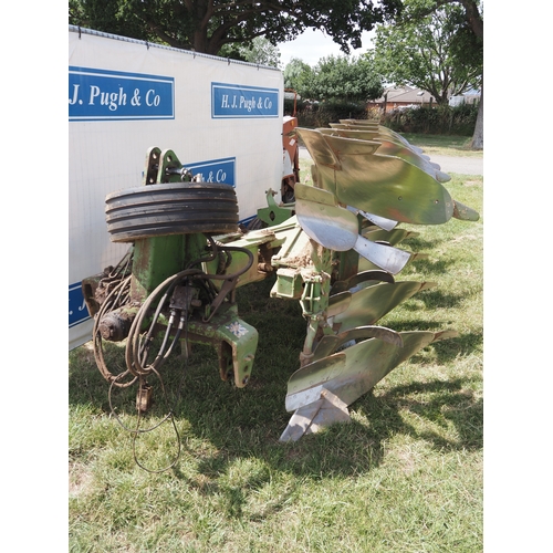 Dowdeswell DP100S 5 furrow reversible plough