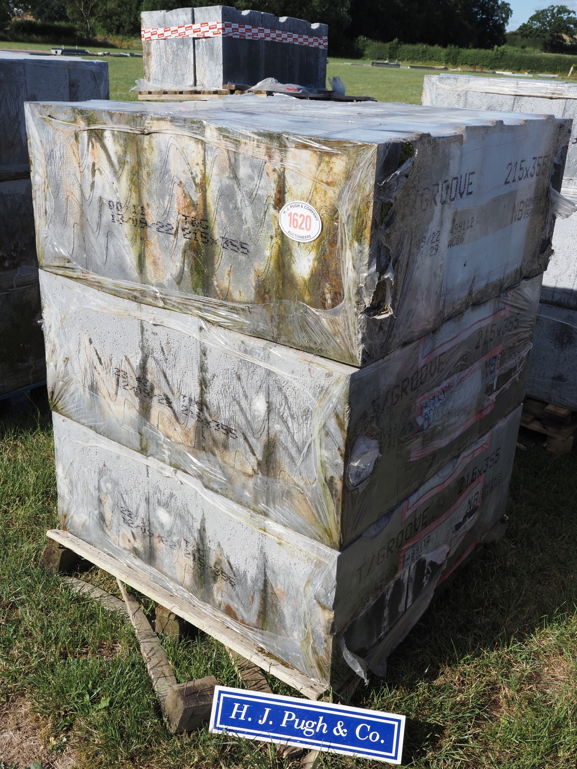 Thermalite blocks 215x355 - 45
