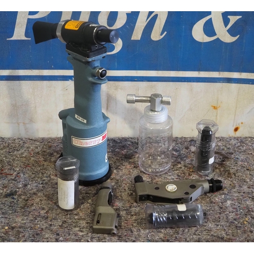 Cherry Max air riveter and accessories