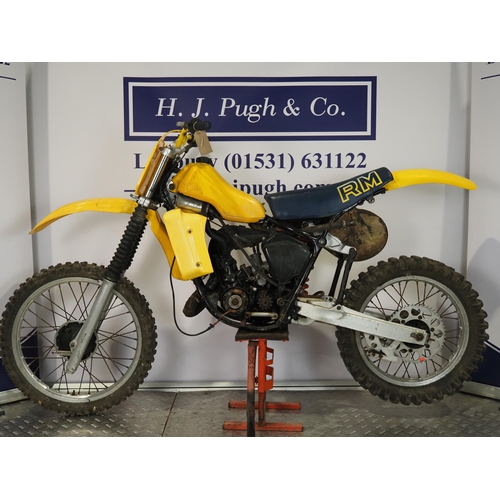 Suzuki RM125 motocross project. 1981. Engine No. RM125-217566 Engine ...
