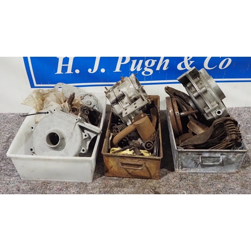 Assorted Sunbeam parts to include crank cases, cranks, saddle, gearbox ...