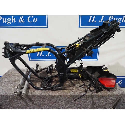 Suzuki 1200 Bandit frame, panels, fairings, forks, etc. Reg. T814 KEP. V5