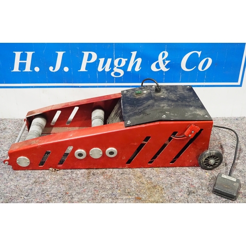 Choosey Start motorcycle paddock roller starter