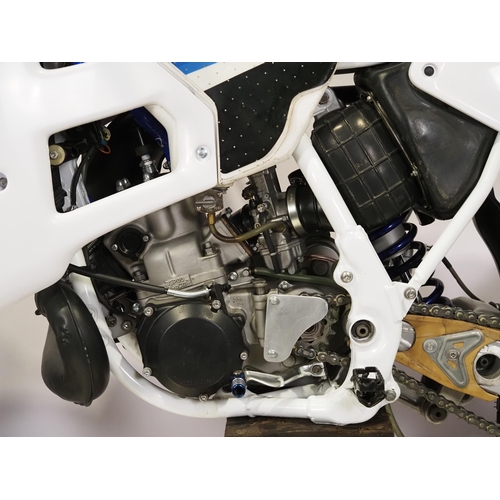Yamaha YZ250 motocross bike. 1989/90. 250cc Runs. This bike has been ...
